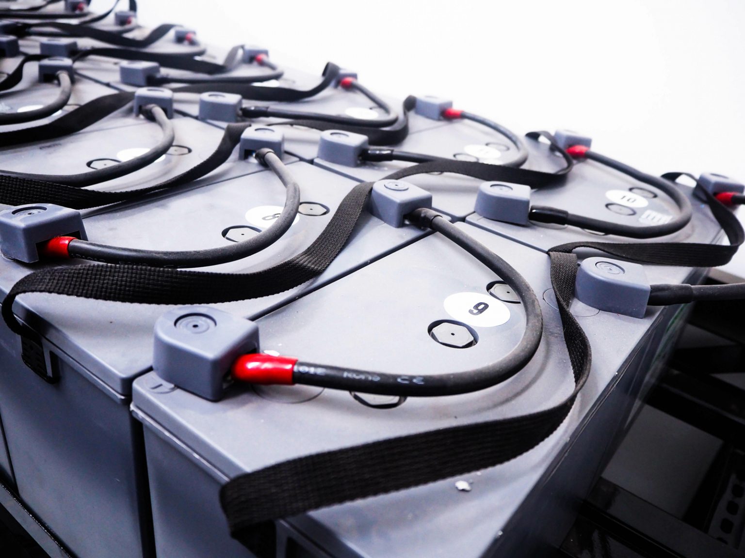 Off-Grid Battery Banks: The Heart of the System - Countryside